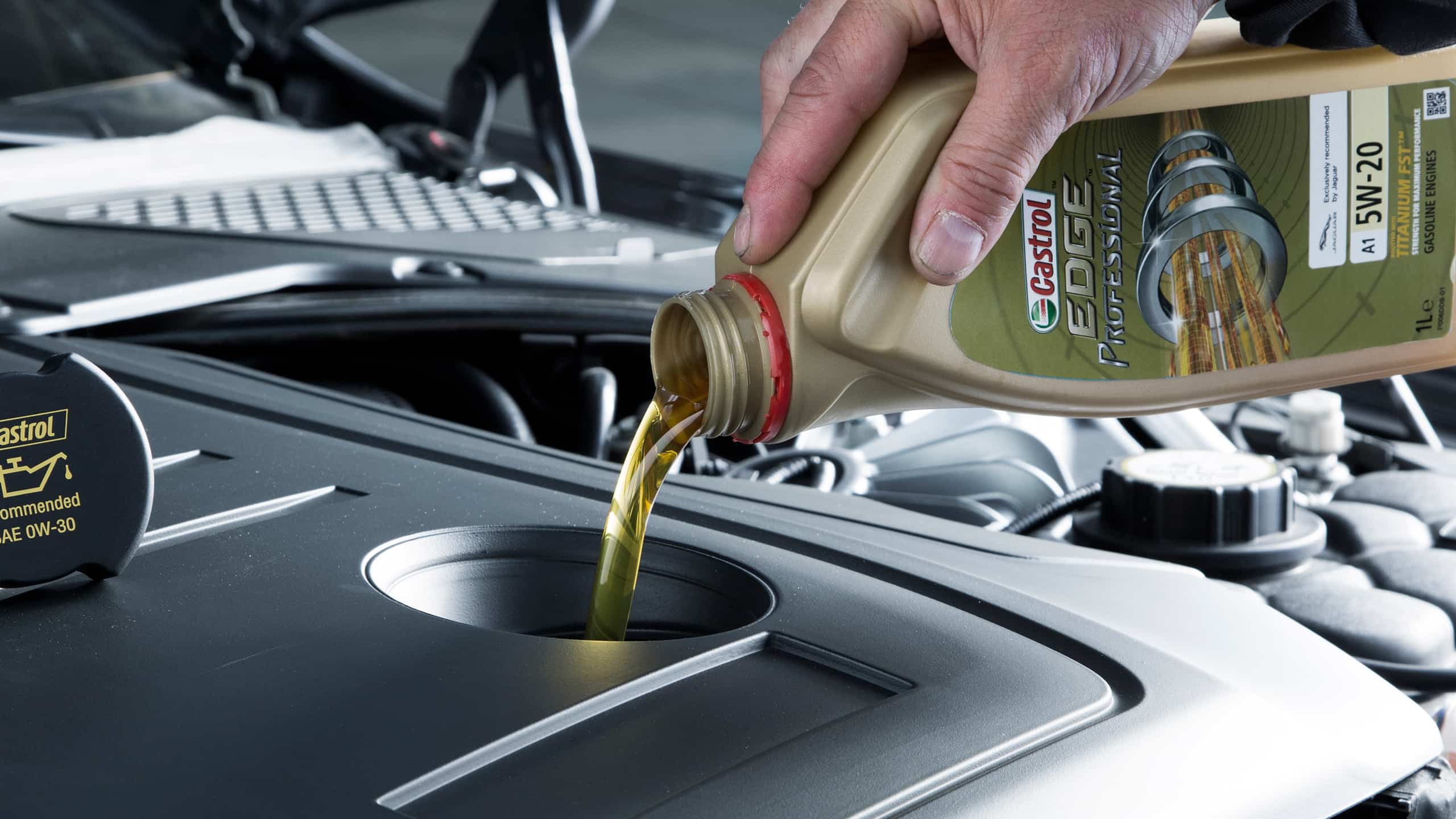 Jaguar and Castrol Partnership - Co-engineering Quality Oil